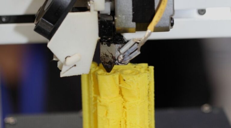 Understanding Layer Height in 3D Printing - Maker Industry